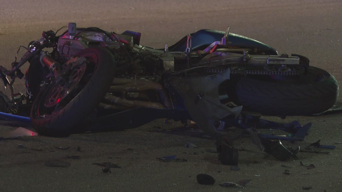 Motorcyclist dies in crash with SUV on Collins Road | firstcoastnews.com