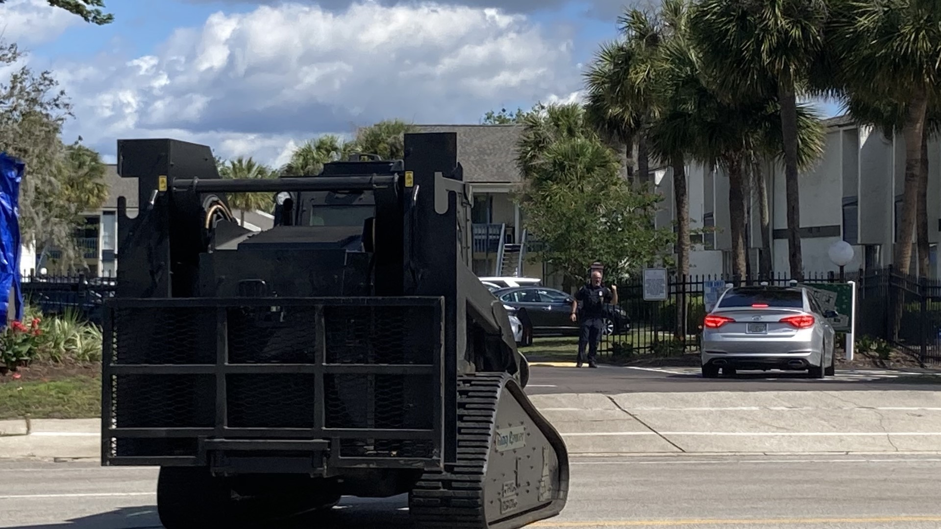 Man shot by Jacksonville police after stand-off | firstcoastnews.com