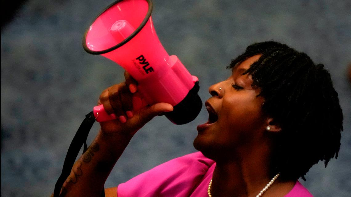'Absolutely no regrets': Jacksonville Rep. Angie Nixon formally ...