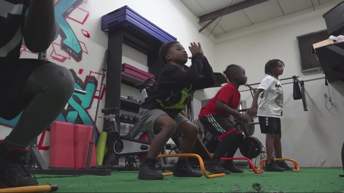 Duval Jags youth football team raises money for championship ...