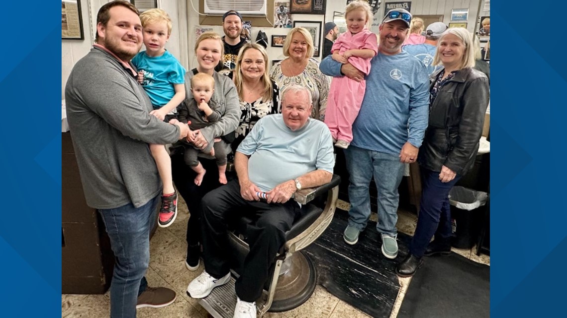 Bob Thompson retires from Bob's Barber Shop | firstcoastnews.com