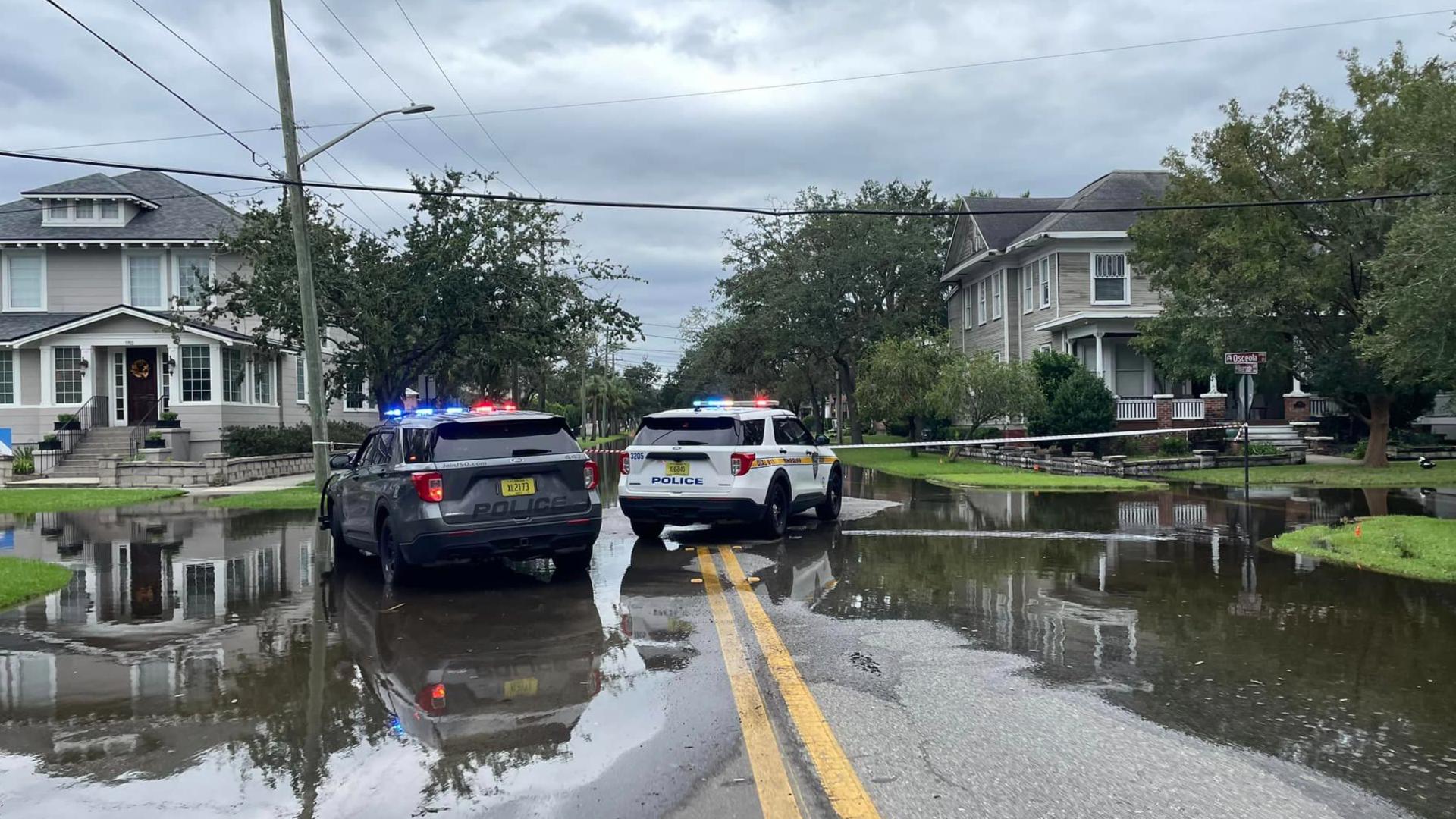 Riverside roads flood from Hurricane Milton | firstcoastnews.com
