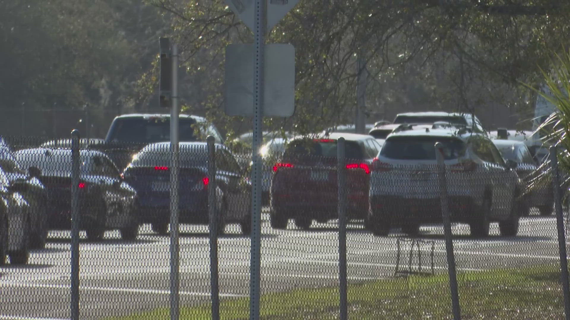 All westbound lanes of Mathews Bridge in Jacksonville shut down after ...