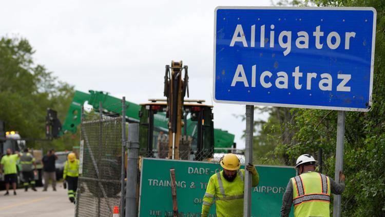 Attorneys: 'Alligator Alcatraz' detainees held without charges, barred ...