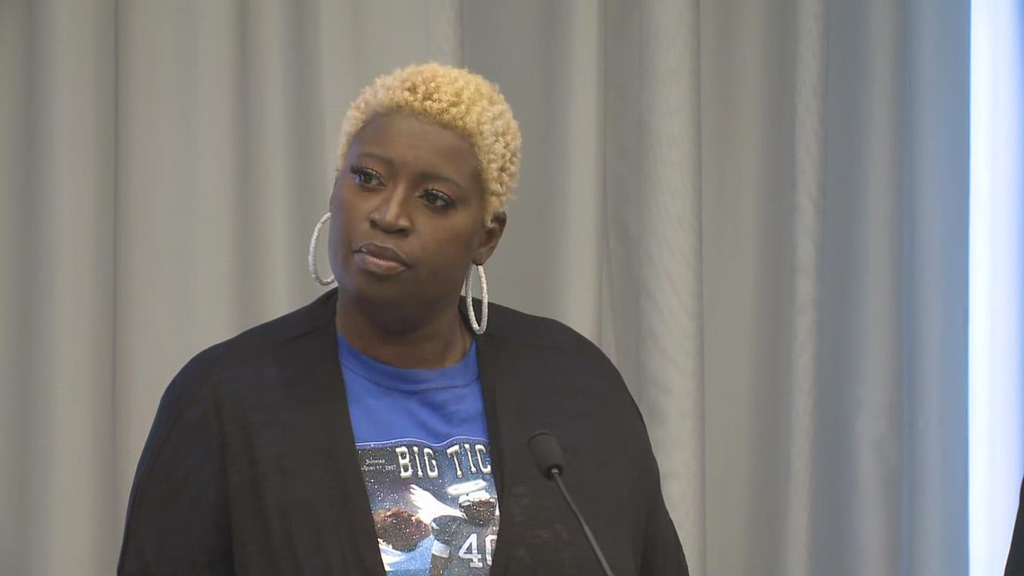 'Love on your kids while they're here': Tyre Sampson's mother speaks ...