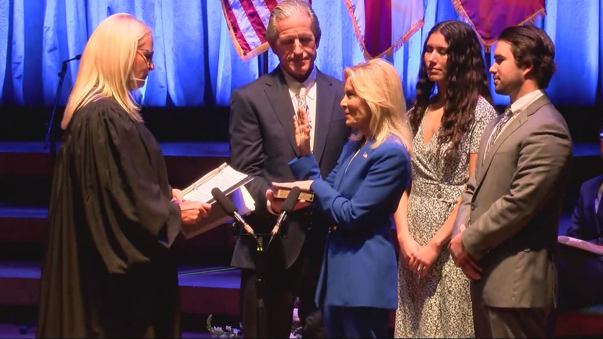 Donna Deegan sworn in as first woman mayor of Jacksonville ...