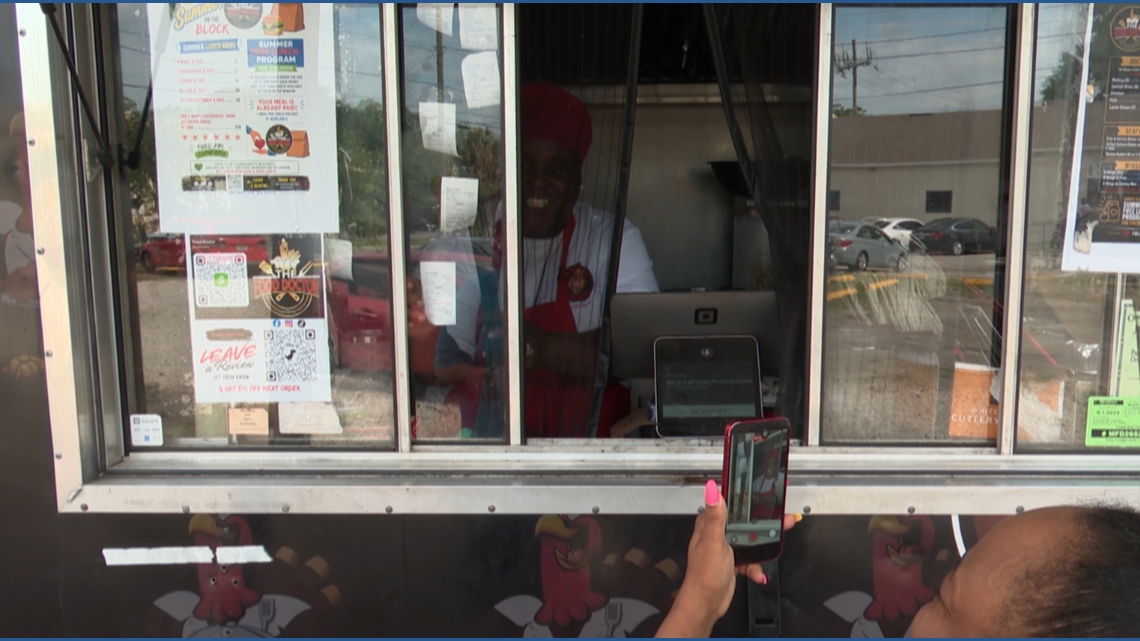 Jacksonville food truck feeds local kids through free summer lunch ...