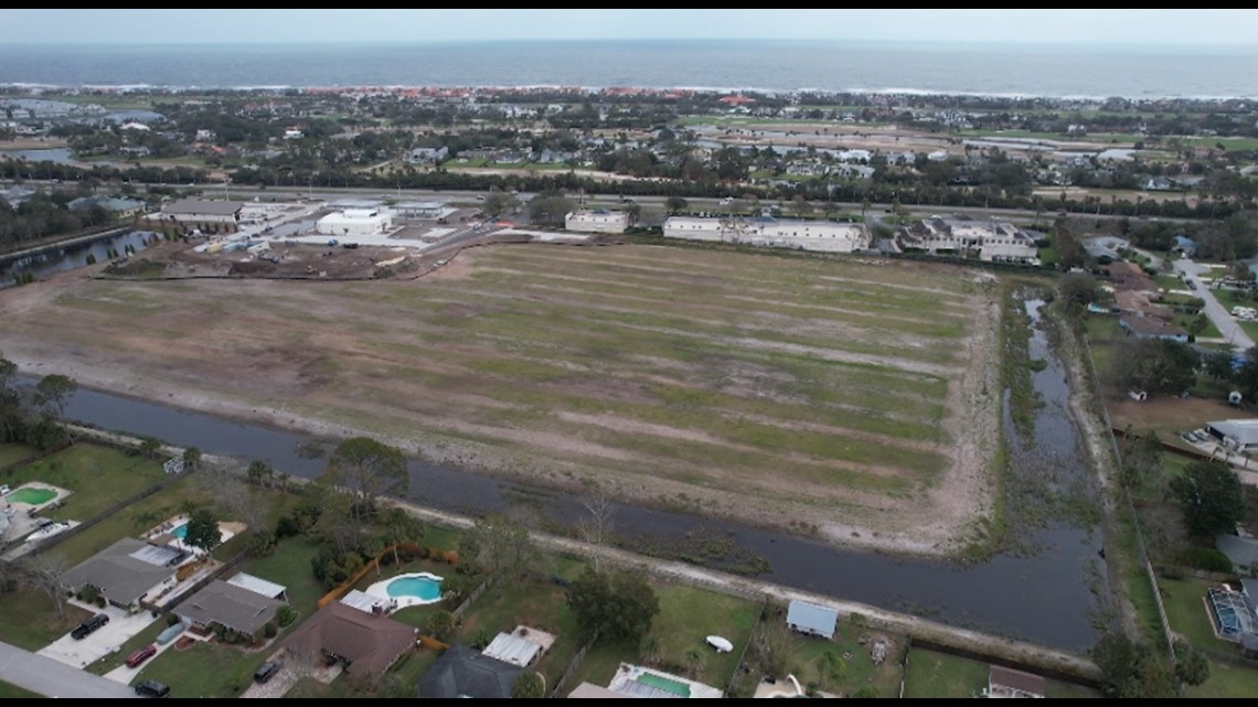 Man claims Gate 'deforested' 21 acres of land in North Florida ...