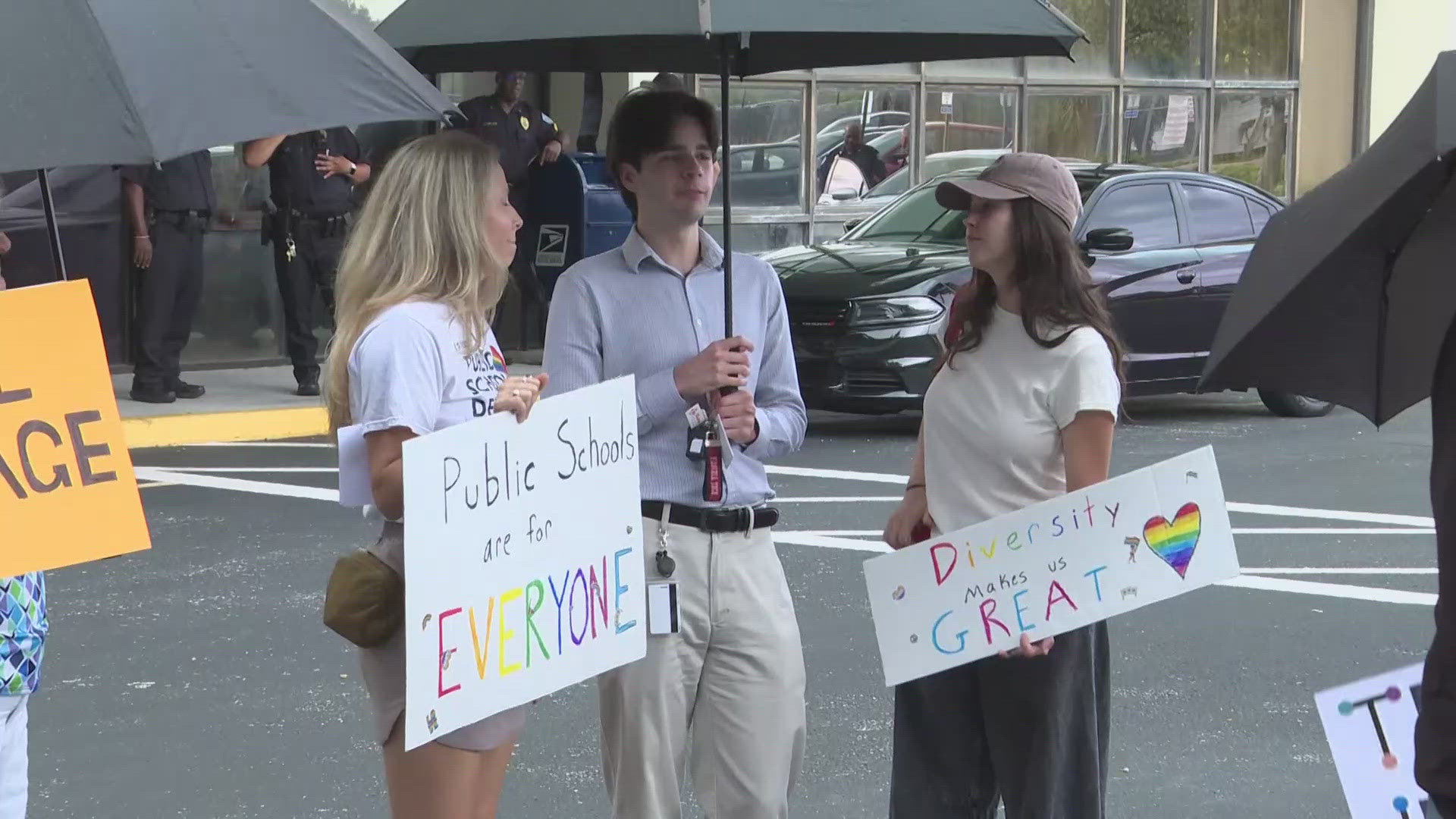 Duval parents rally against DEI policy changes | firstcoastnews.com