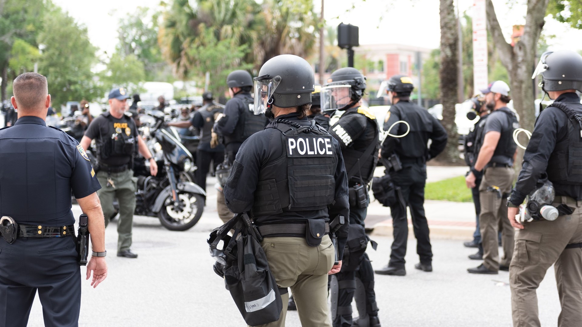 Many protestors arrested, pepper-sprayed in downtown Jacksonville; City ...