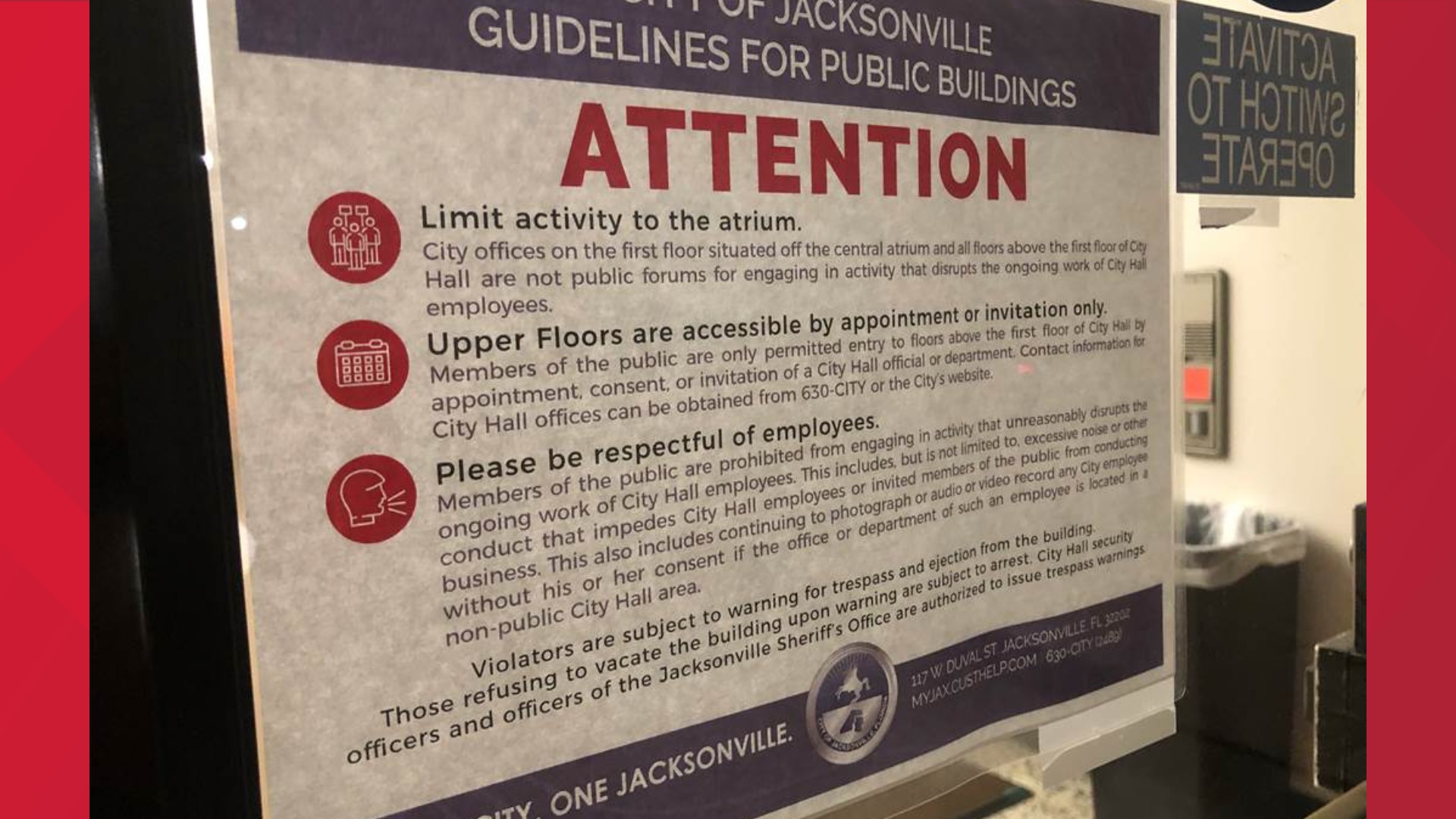 Protest prompts signs barring visitors from Jacksonville City Hal ...