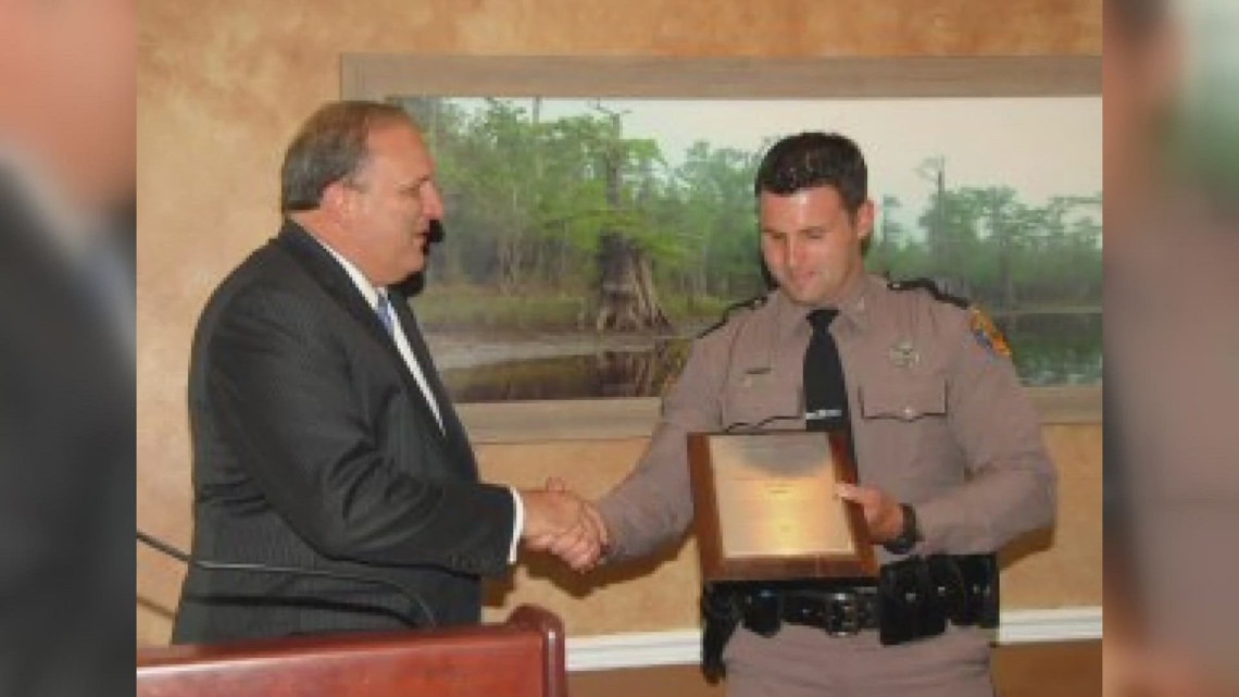 DEA agent who stole money and drugs during investigations sentenced to ...