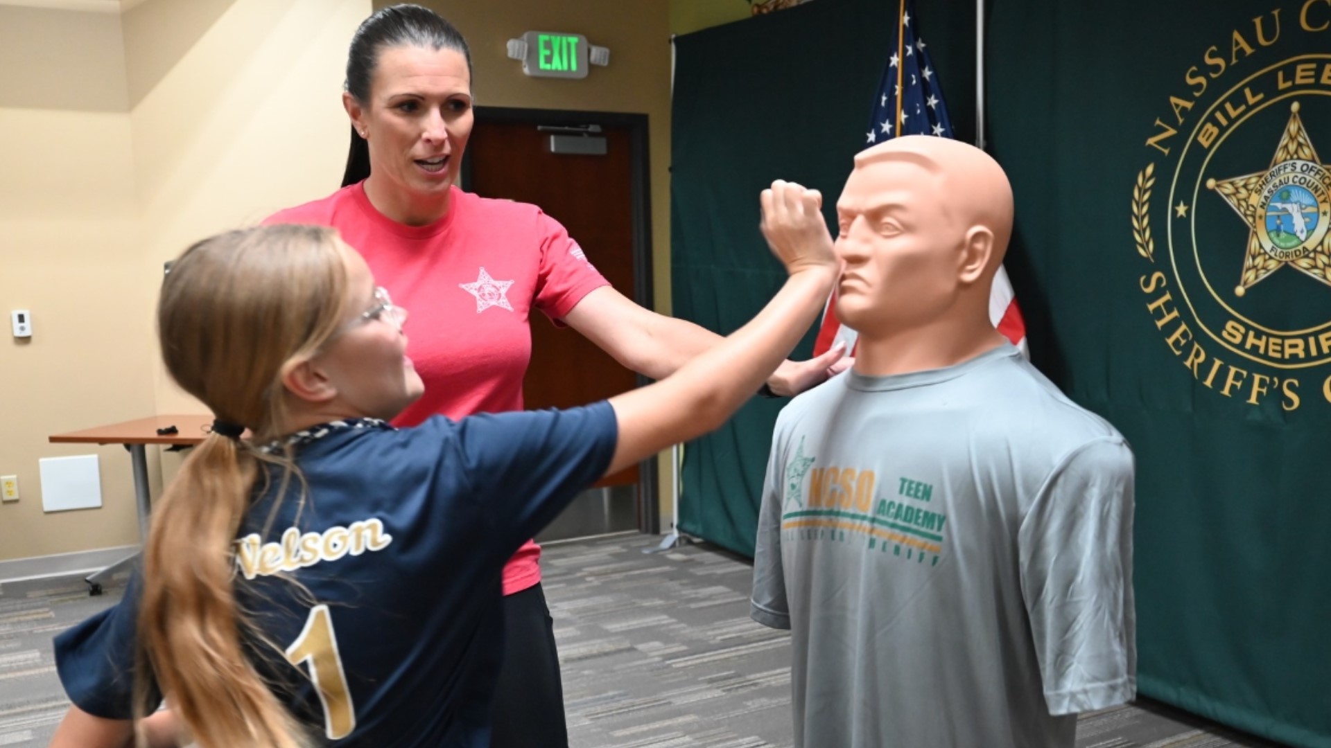 Girl reunited with rescuer, taught self-defense tips | firstcoastnews.com