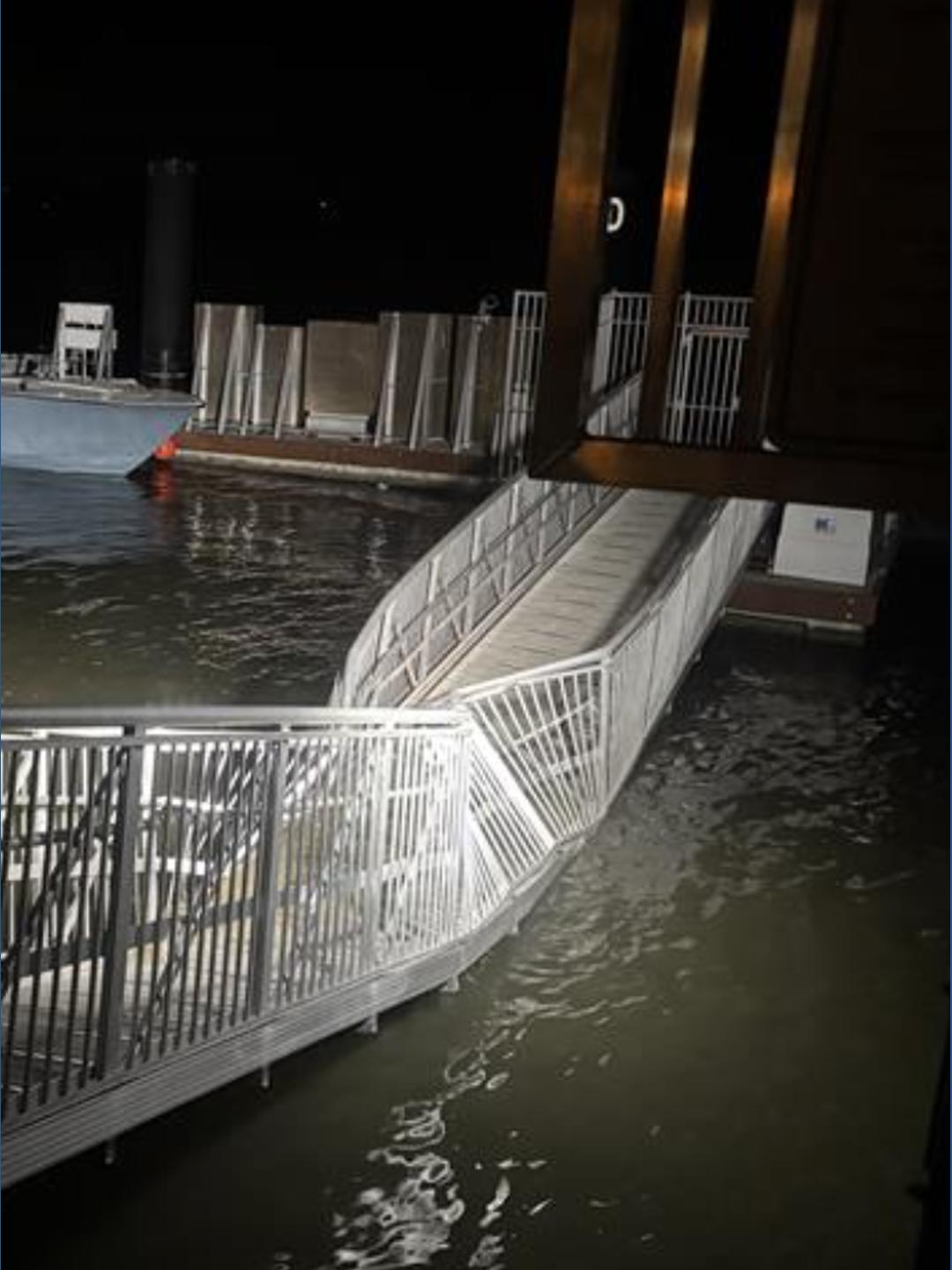 Gangway collapses at the Fernandina Beach Harbor Marina ...
