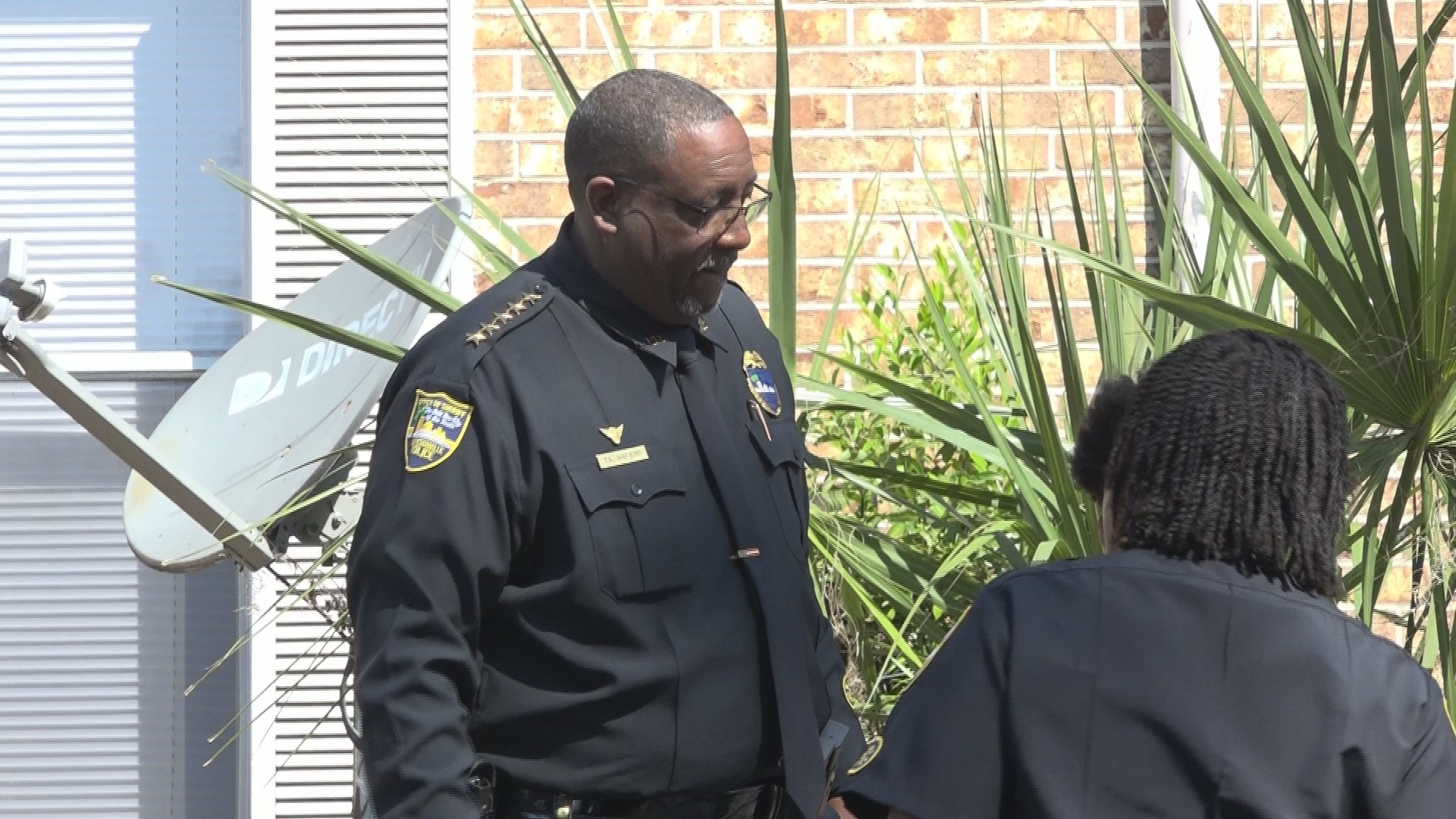 Jacksonville Sheriff meets neighbors during Crime Prevention Walk ...
