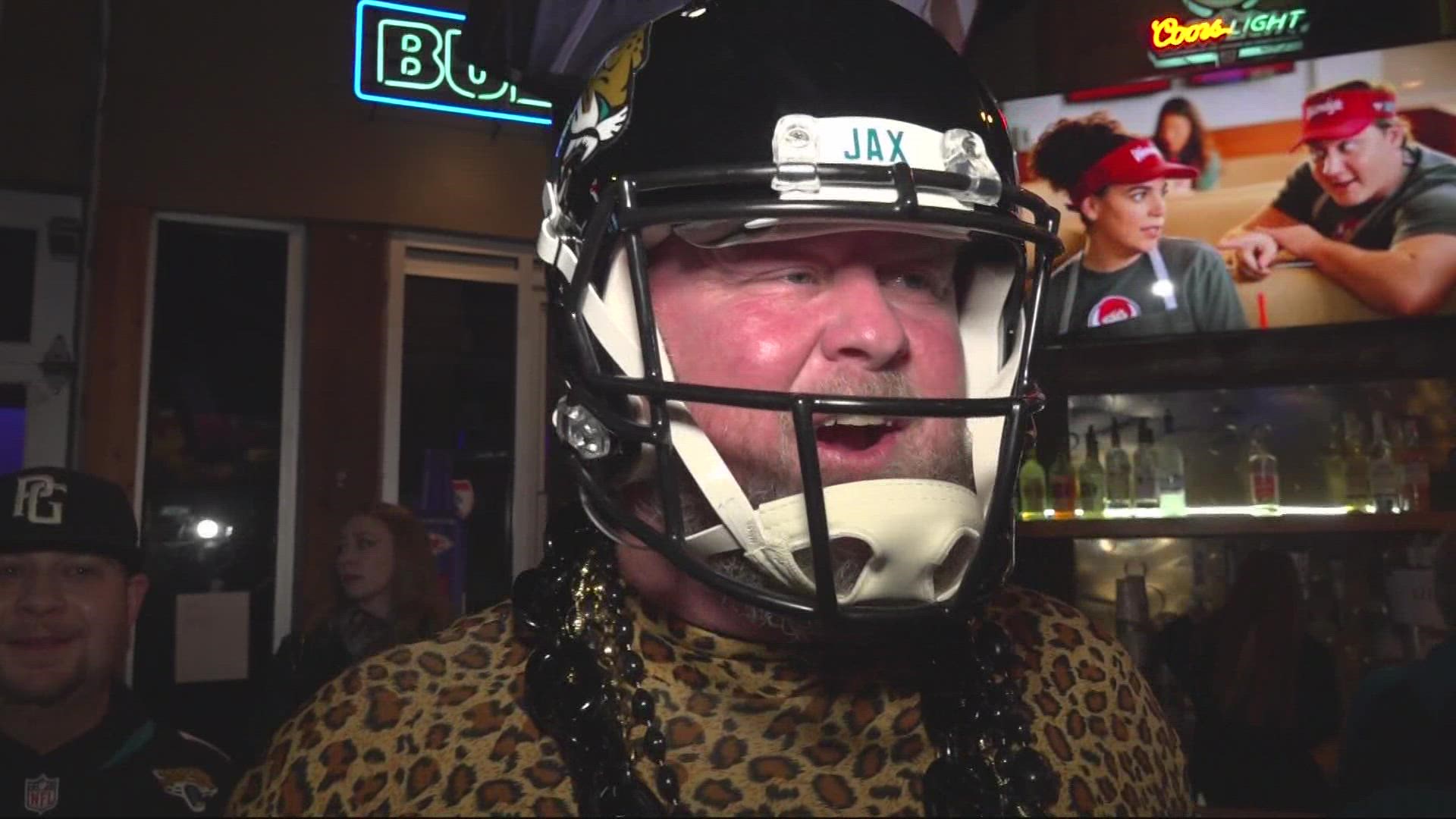 Tony Boselli shows up at playoff party in KC: Jaguars just hours away ...