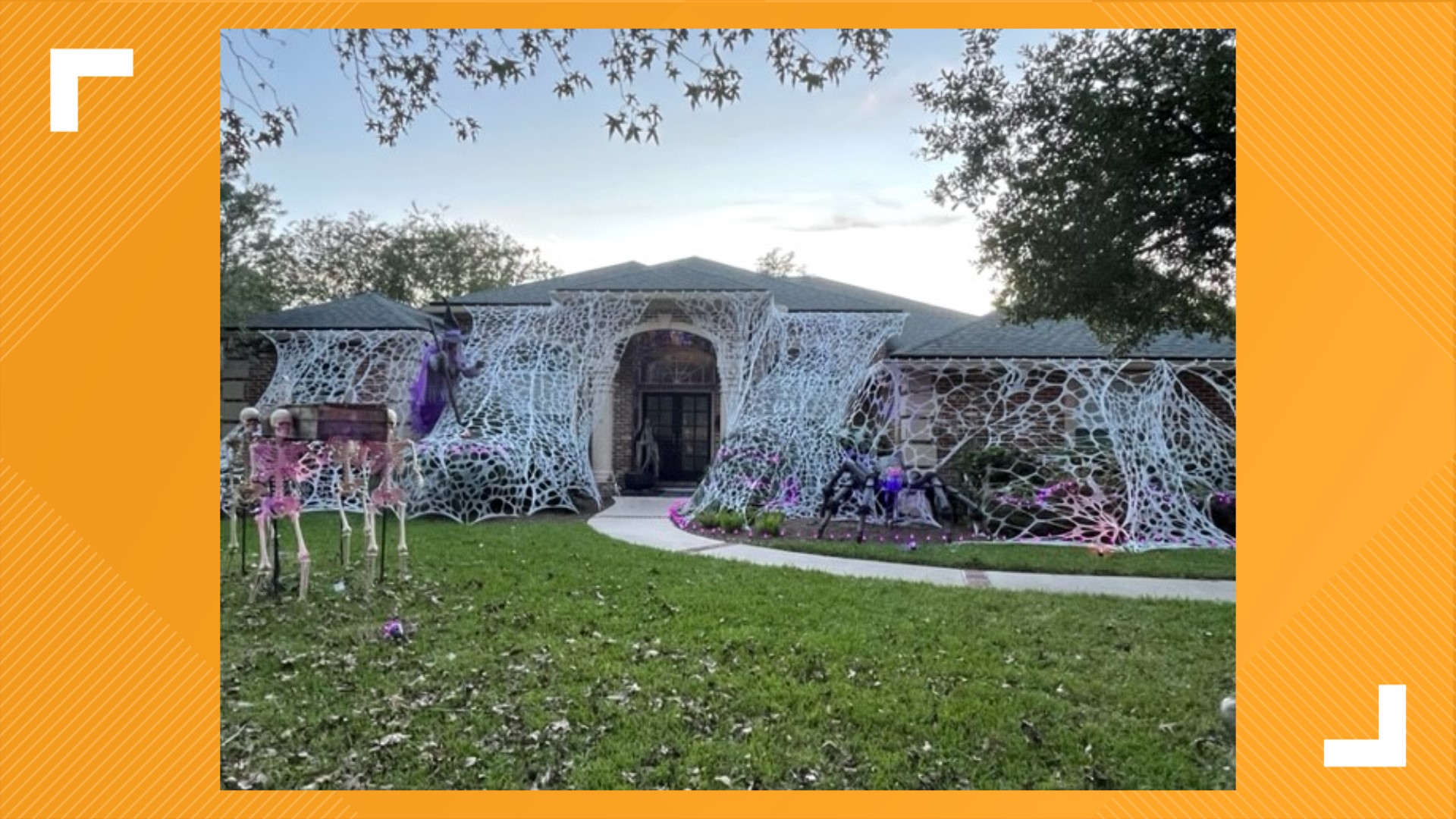 Mandarin family turns home into spooky wonderland for Halloween ...