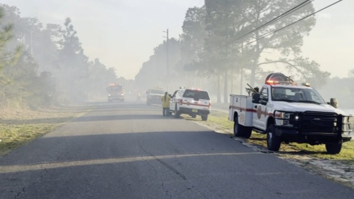 Jacksonville Northside brush fire contained, JFRD says | firstcoastnews.com