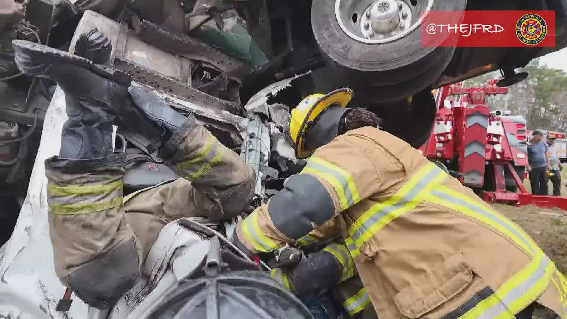 WATCH | JFRD releases video of its response to RV crash on I-295 ...