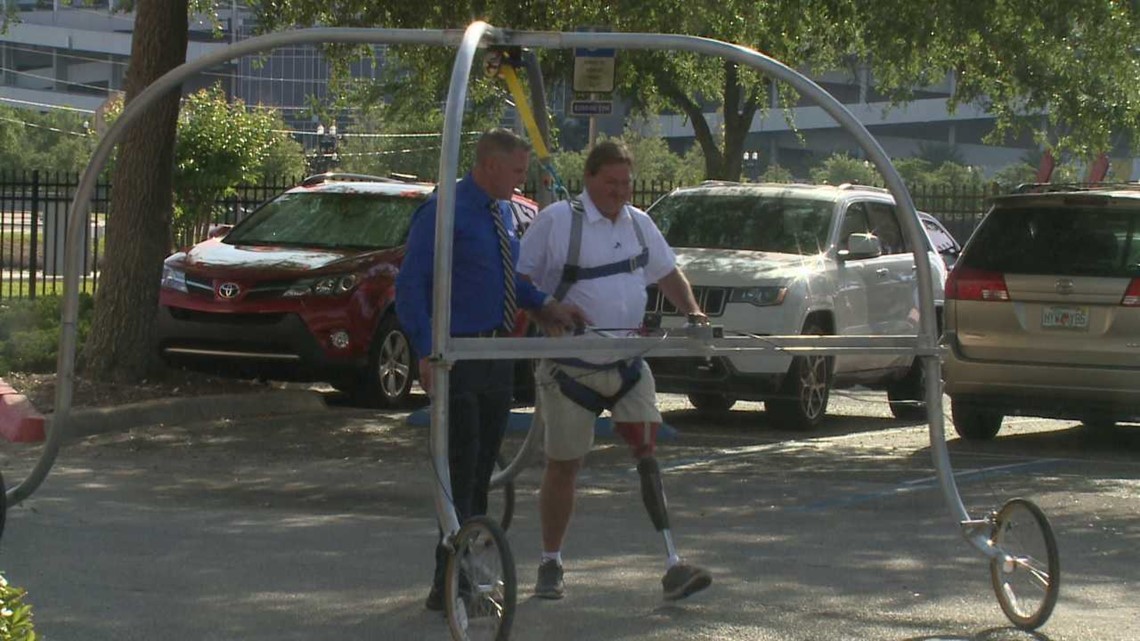 New device helps amputees overcome fears of falling, allows them to ...