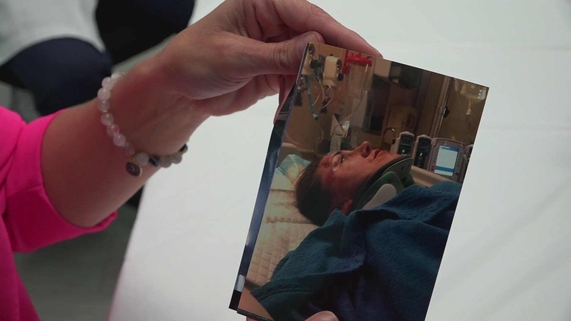 Jacksonville artist David Nackashi brings his vivid art work to a ...