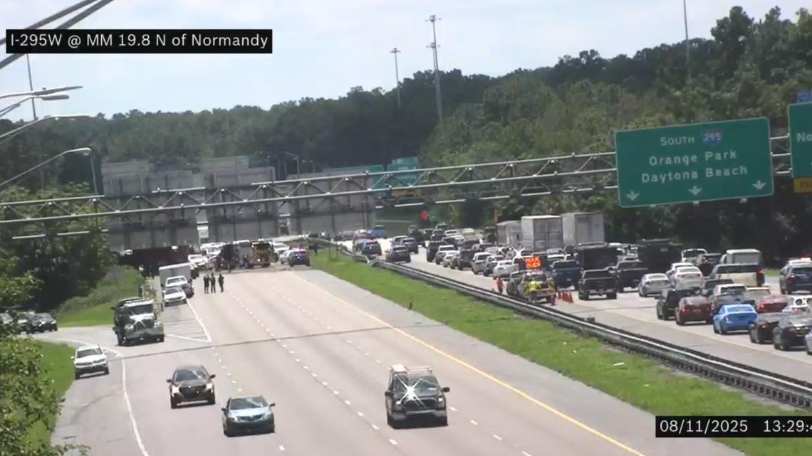 Crash shuts down all northbound lanes of I-295 West at Normandy ...