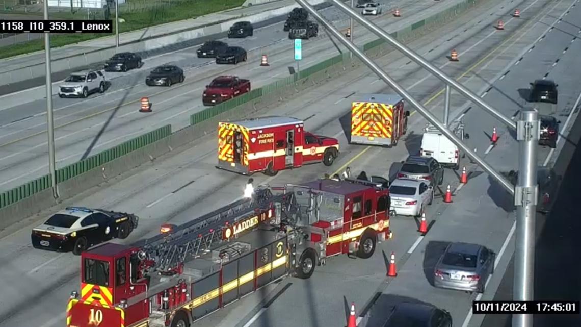 I-10 crash blocks two lanes Friday | firstcoastnews.com