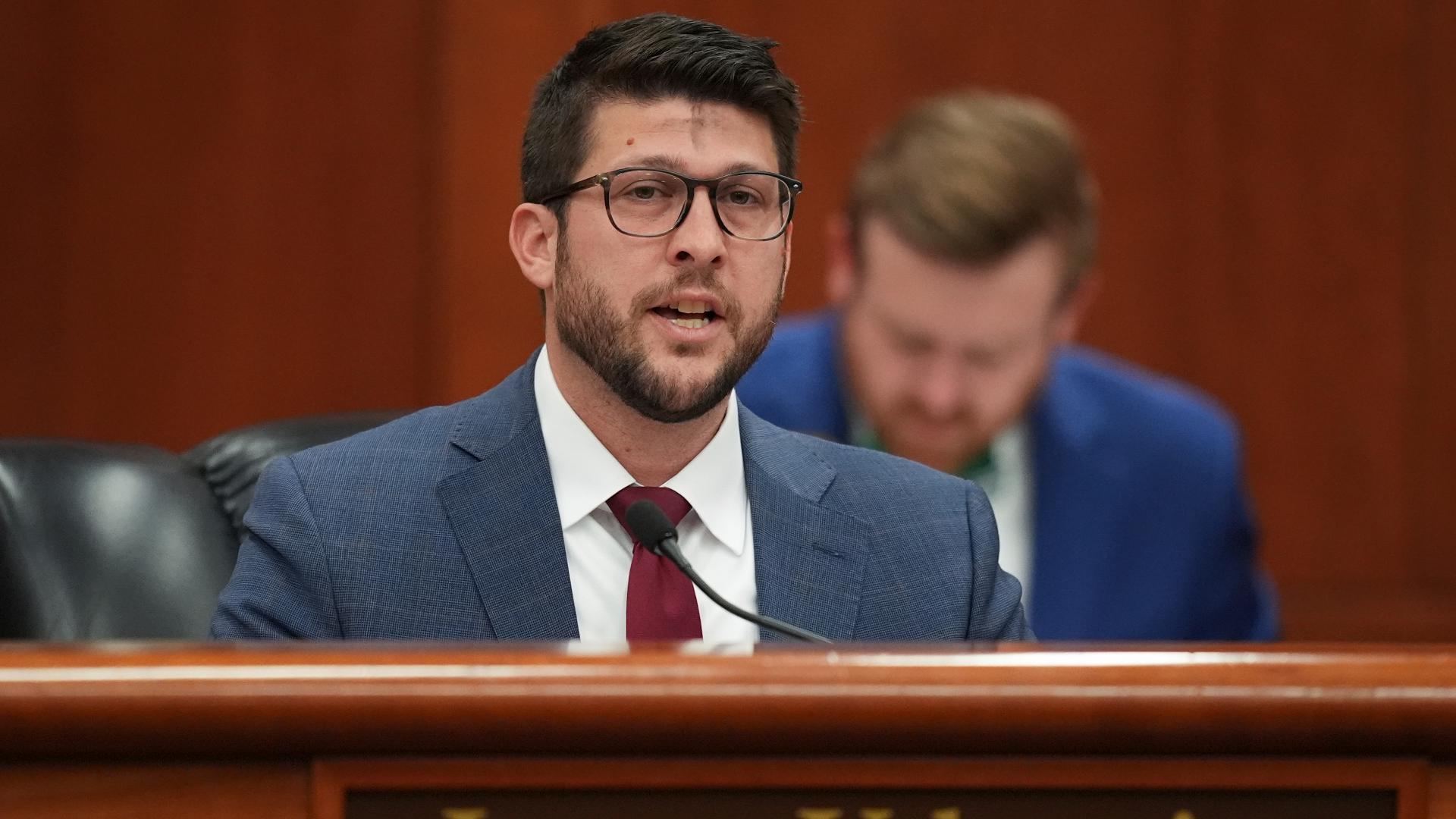 Judge finds Florida attorney general in contempt over immigration law ...