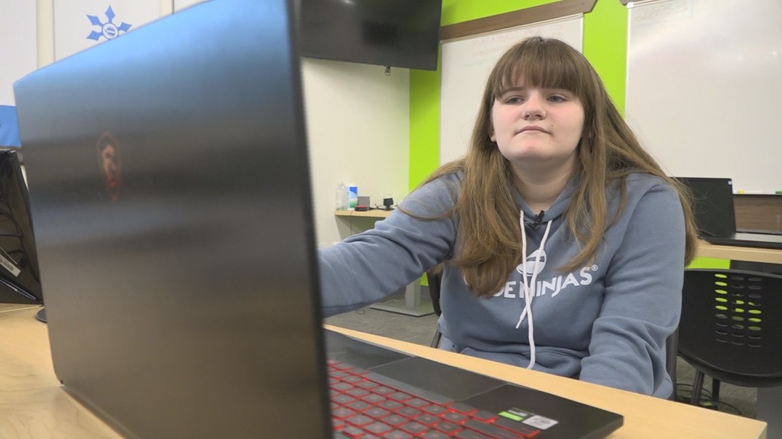 Teen girl making strides in coding world | firstcoastnews.com