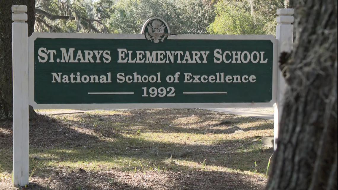 Bat infestation forces St. Marys Elementary to extend relocation for safety, remediation ...