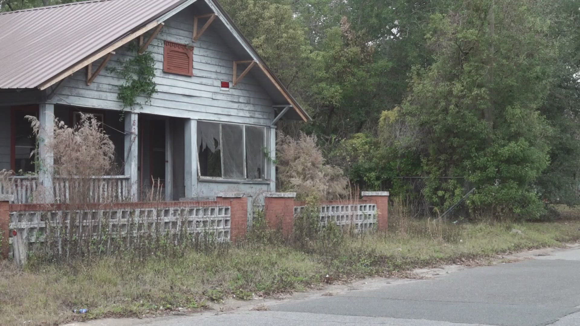 'It's like a double-edged sword': City of Waycross in a crisis of ...