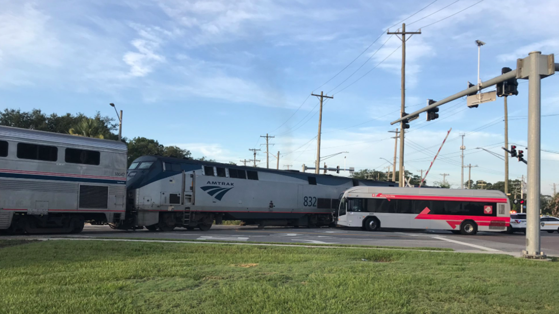 Train hits bus in Jacksonville | firstcoastnews.com