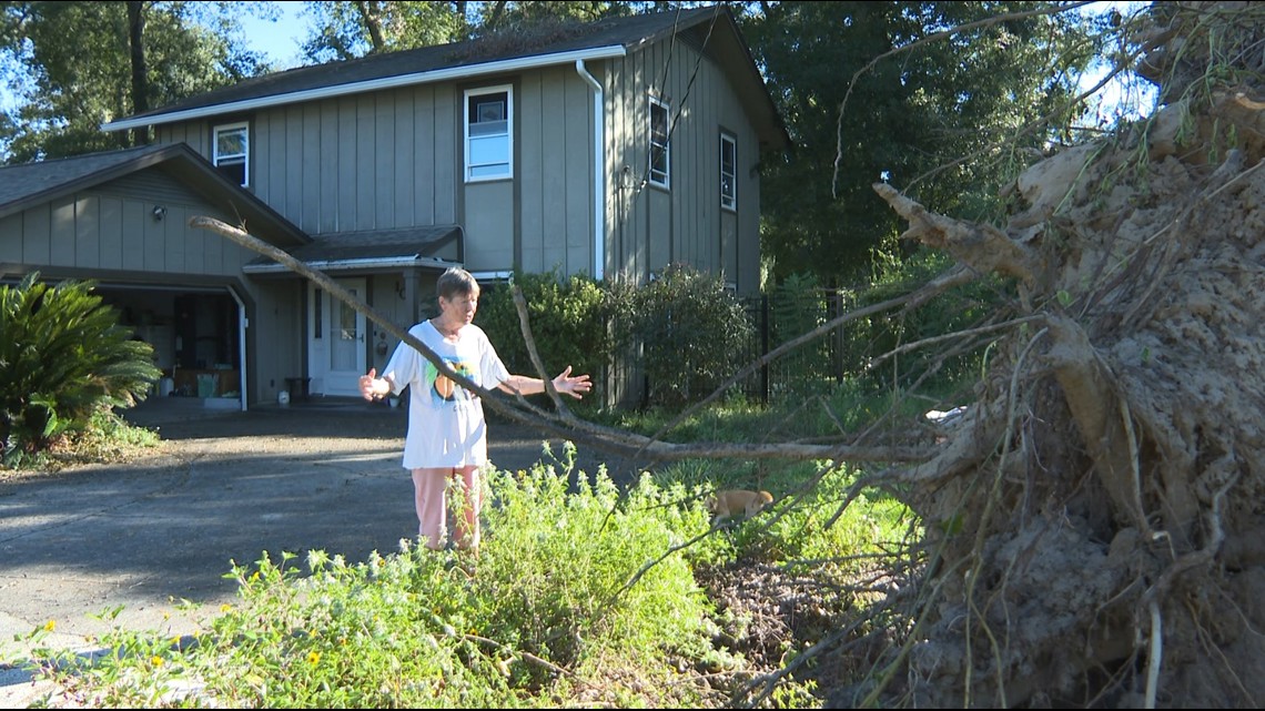Georgia neighbors staying positive days into Helene power outage ...