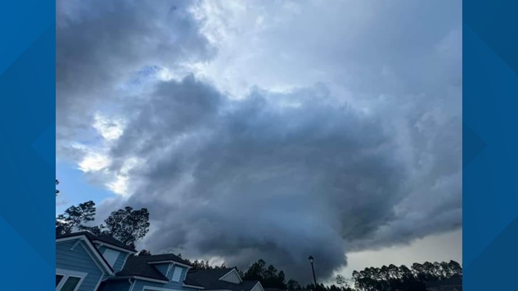 Possible tornado captured during severe weather in Jacksonville ...