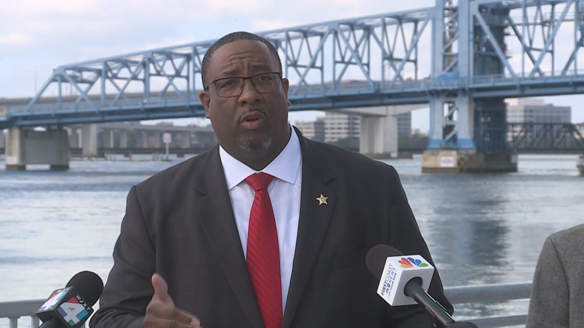 2 Jacksonville sheriffs endorse TK Waters in 2023 election ...
