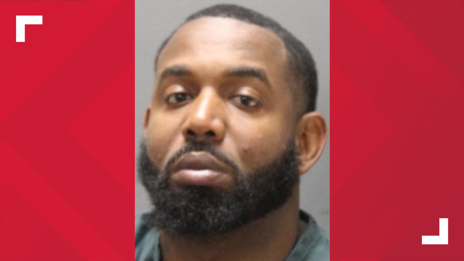 Man in viral Jacksonville arrest video with Le'Keian Woods sentenced to ...