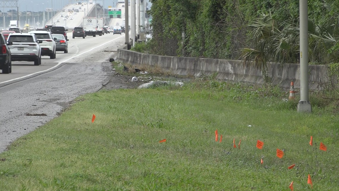 Viewers concerned with trash build-up on Buckman Bridge ...