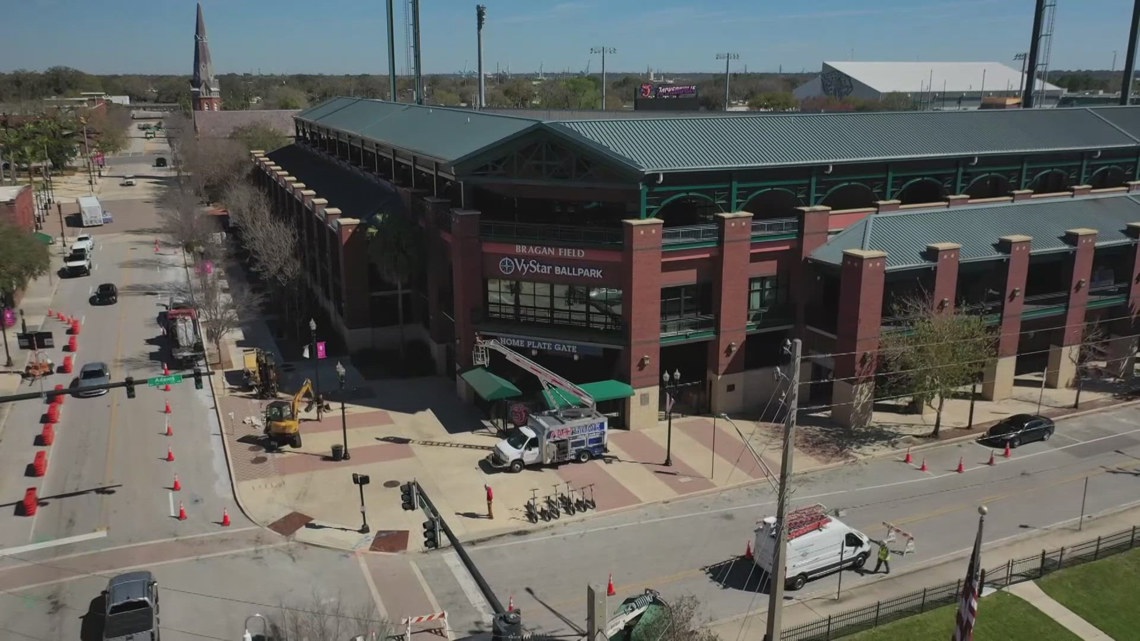 Sign swap: 121 Financial Ballpark now officially 'VyStar Ballpark ...
