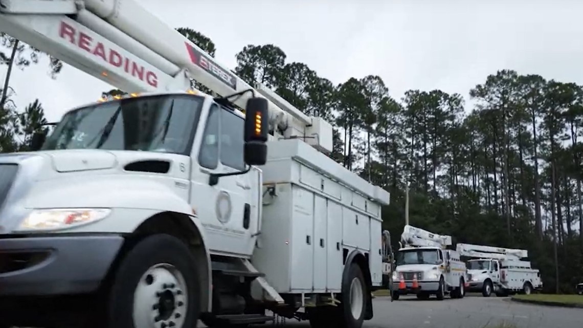 JEA crews restoring power to the First Coast | firstcoastnews.com