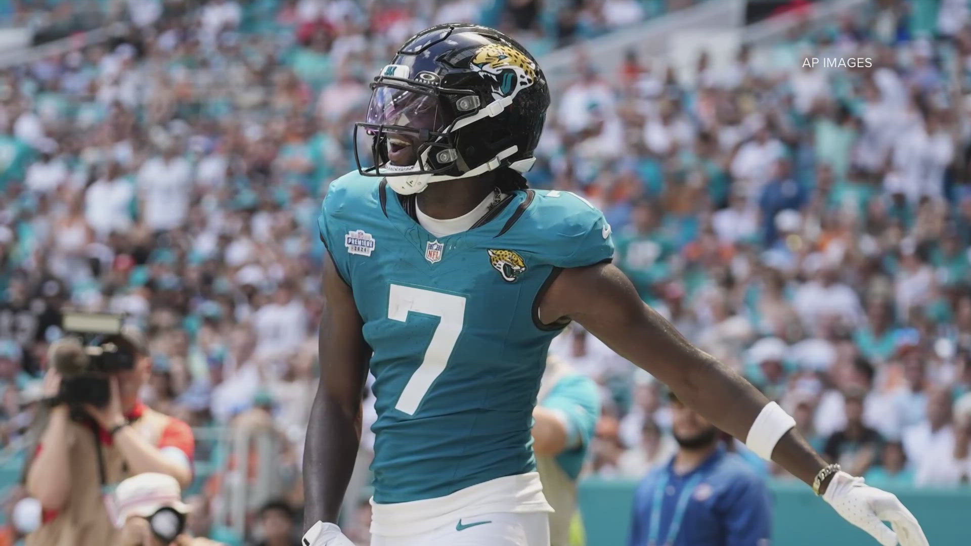 Jaguars' Brian Thomas Jr. named as finalist for 2024 Offensive Rookie ...