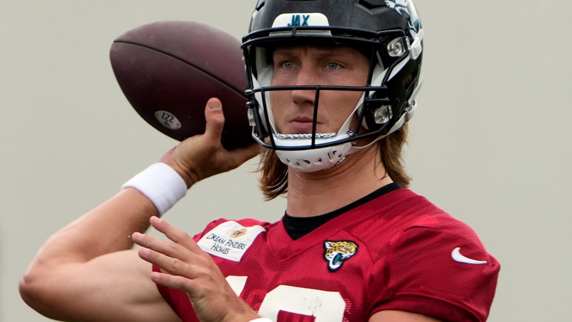 Gerrit Prince, Elijah Cooks among several offensive standouts to QB1 ...