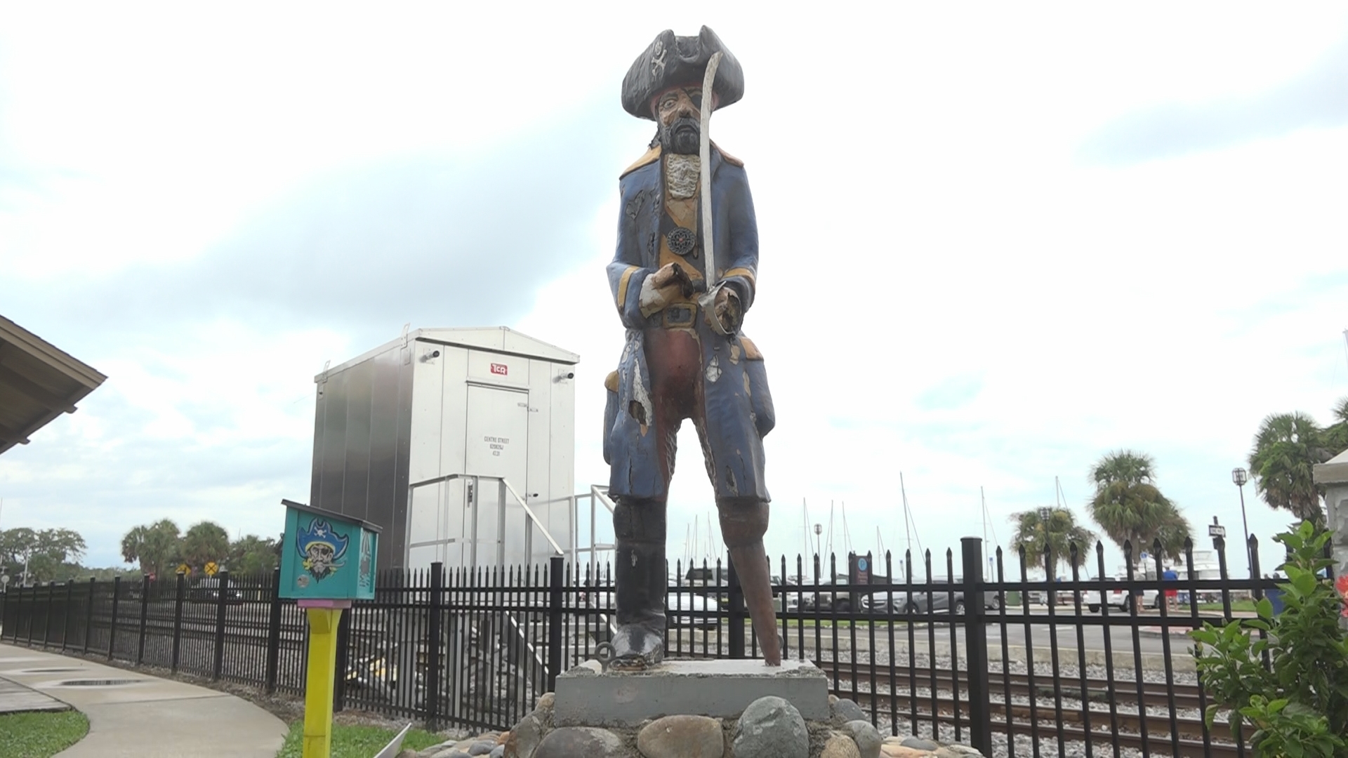 Fernandina Beach's iconic Peg Leg Pete statue relocated to museum ...