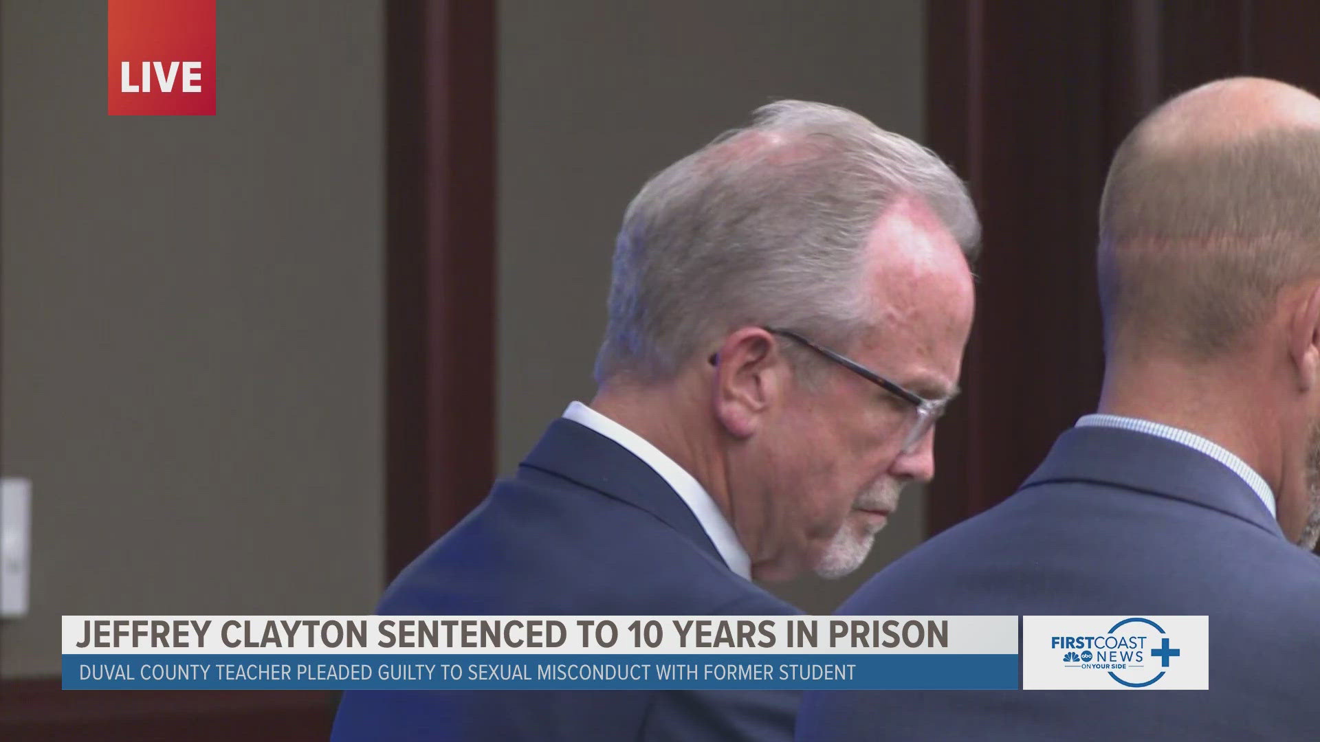 Moment Florida teacher learns he will serve 10 years in jail for kissing student ...