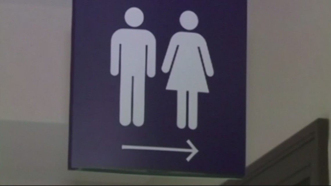 Clay County School board voting on new bathroom policy | firstcoastnews.com