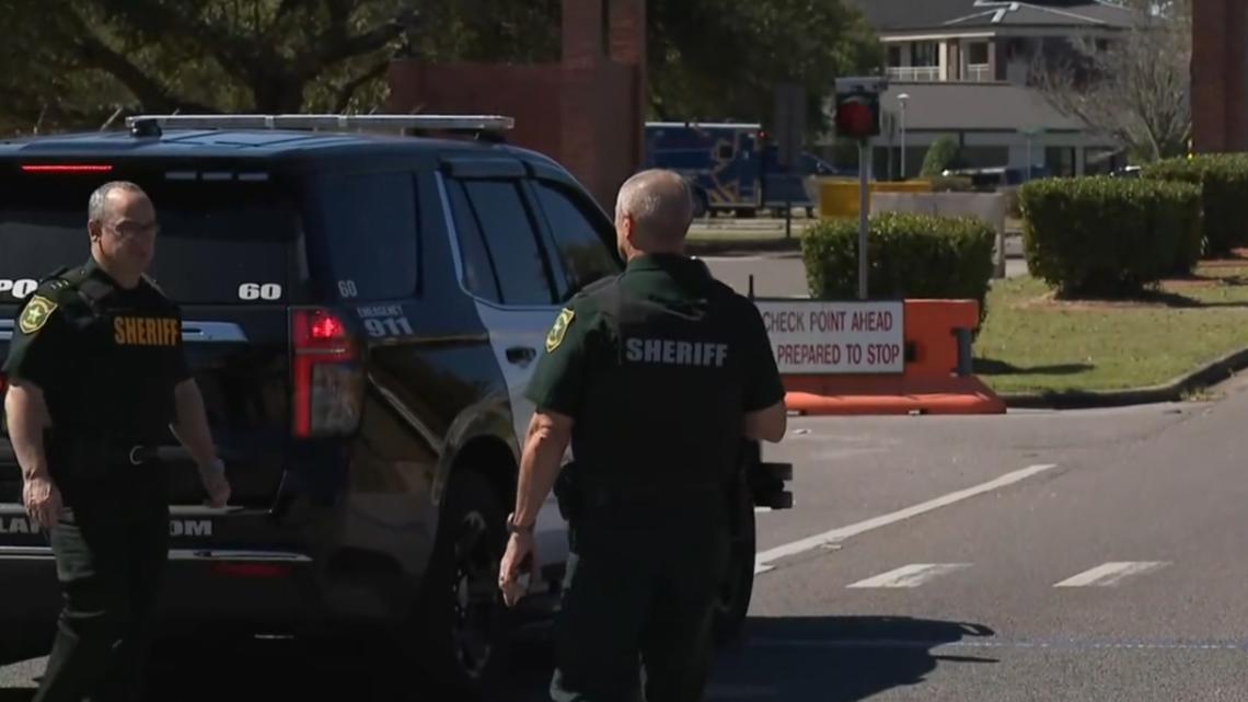 Police: 'No sign of active shooter' at Naval Air Station in Pensacola ...