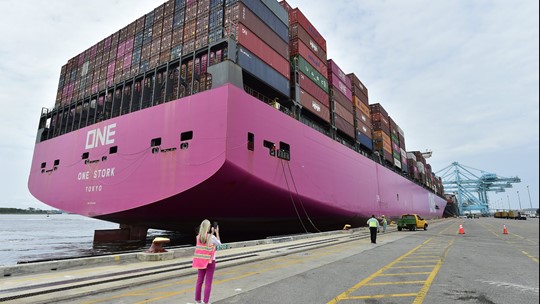 Pink container ship docks at JAXPORT | firstcoastnews.com