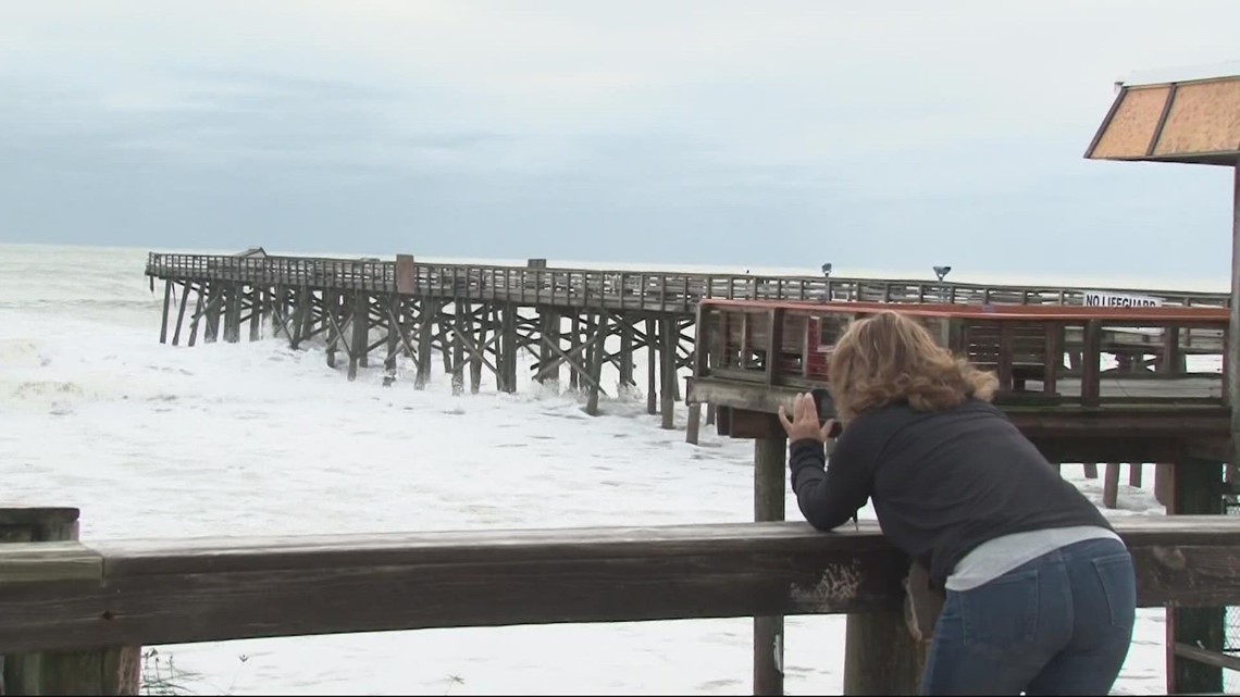 Flagler Beach pier takes hit from Ian | firstcoastnews.com