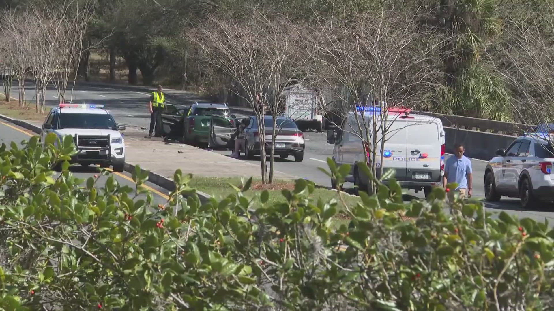 Witness describes scene after police say teen driver crossed median ...