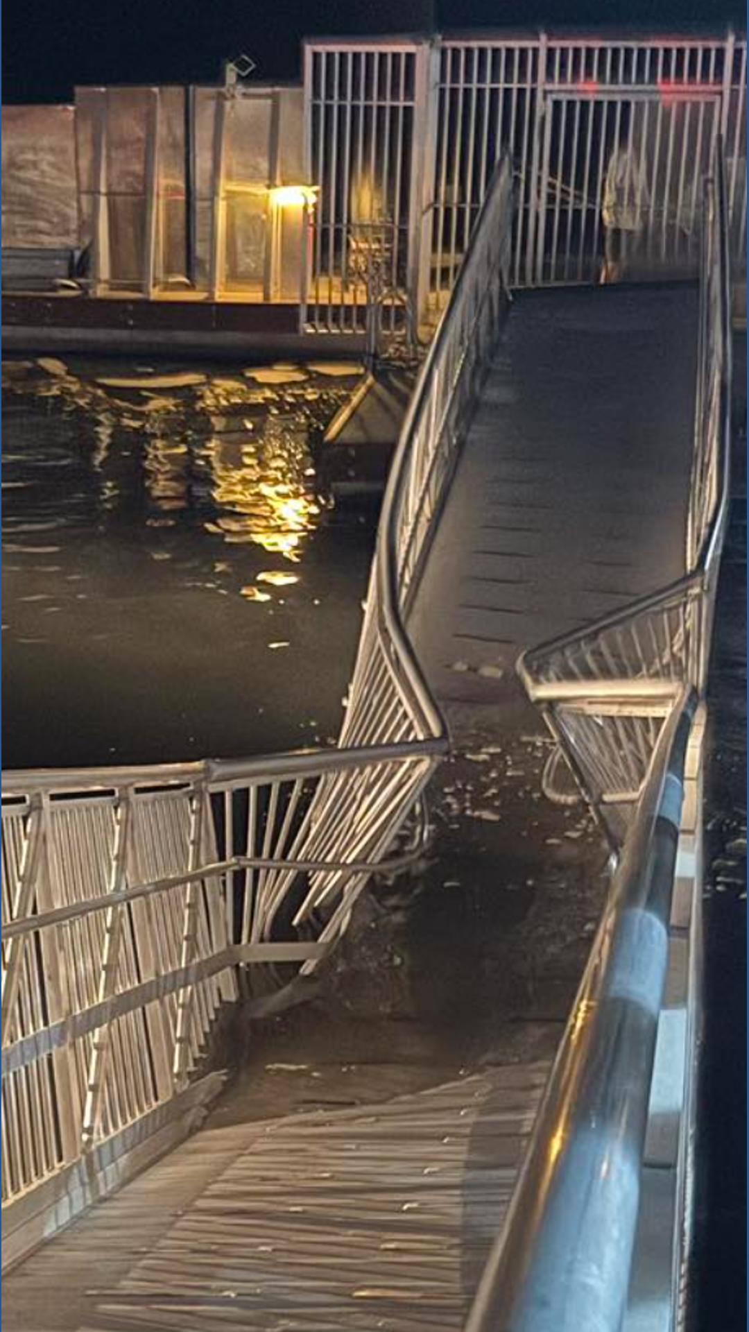 Gangway collapses at the Fernandina Beach Harbor Marina ...