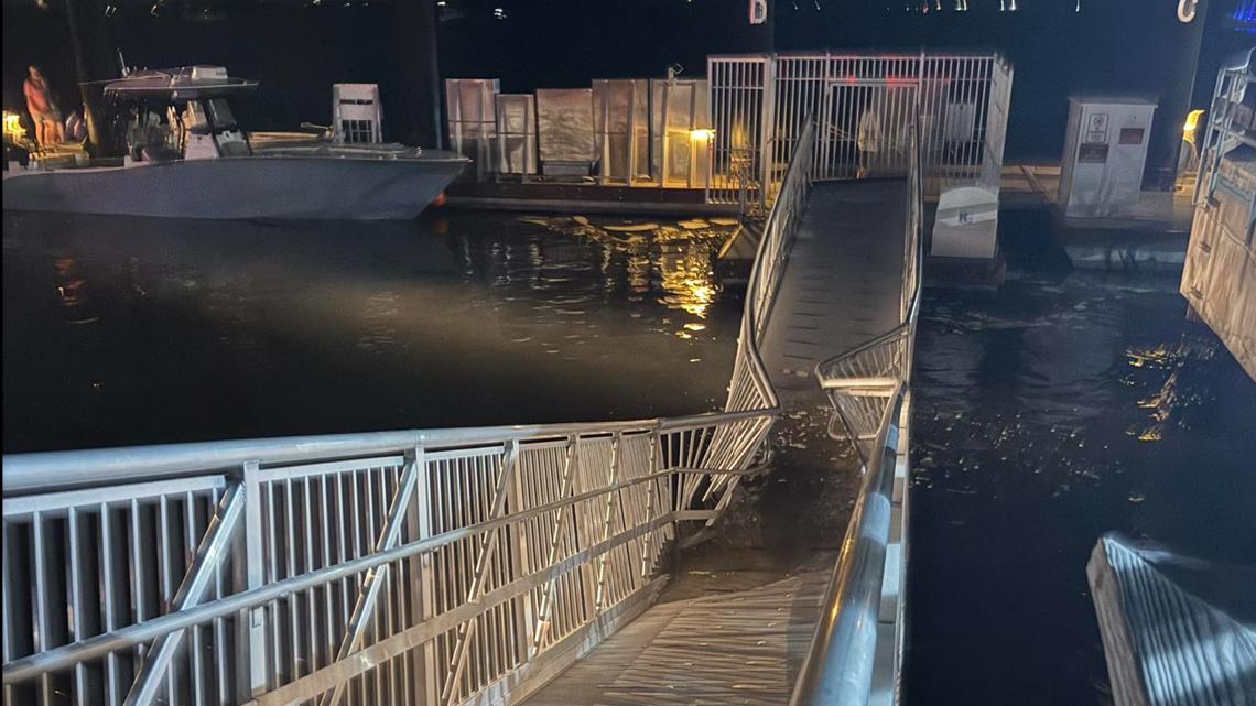 Gangway collapses at the Fernandina Beach Harbor Marina ...